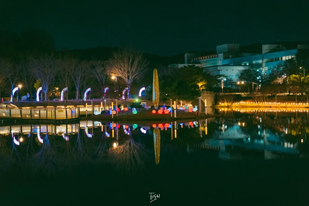 A Cozy Night Under Warm Lights: Experiencing the Ulsan Christmas Market ...